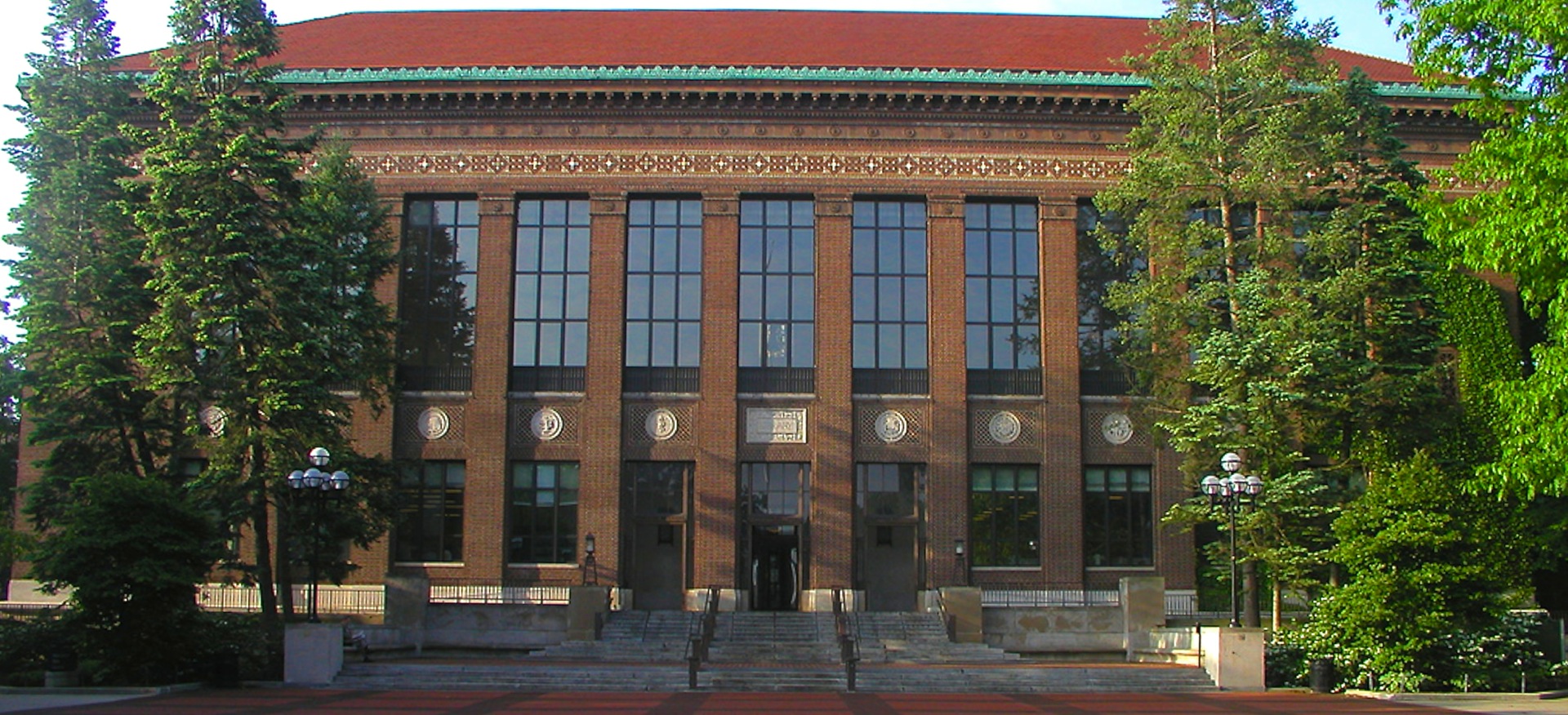 University of Michigan - APTrust